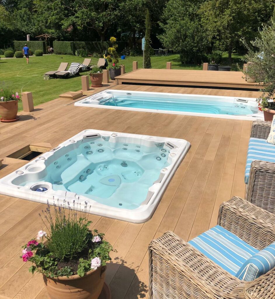 Walk On Retractable Hot Tub Covers | Hot Tub Covers | The Hot Tub ...
